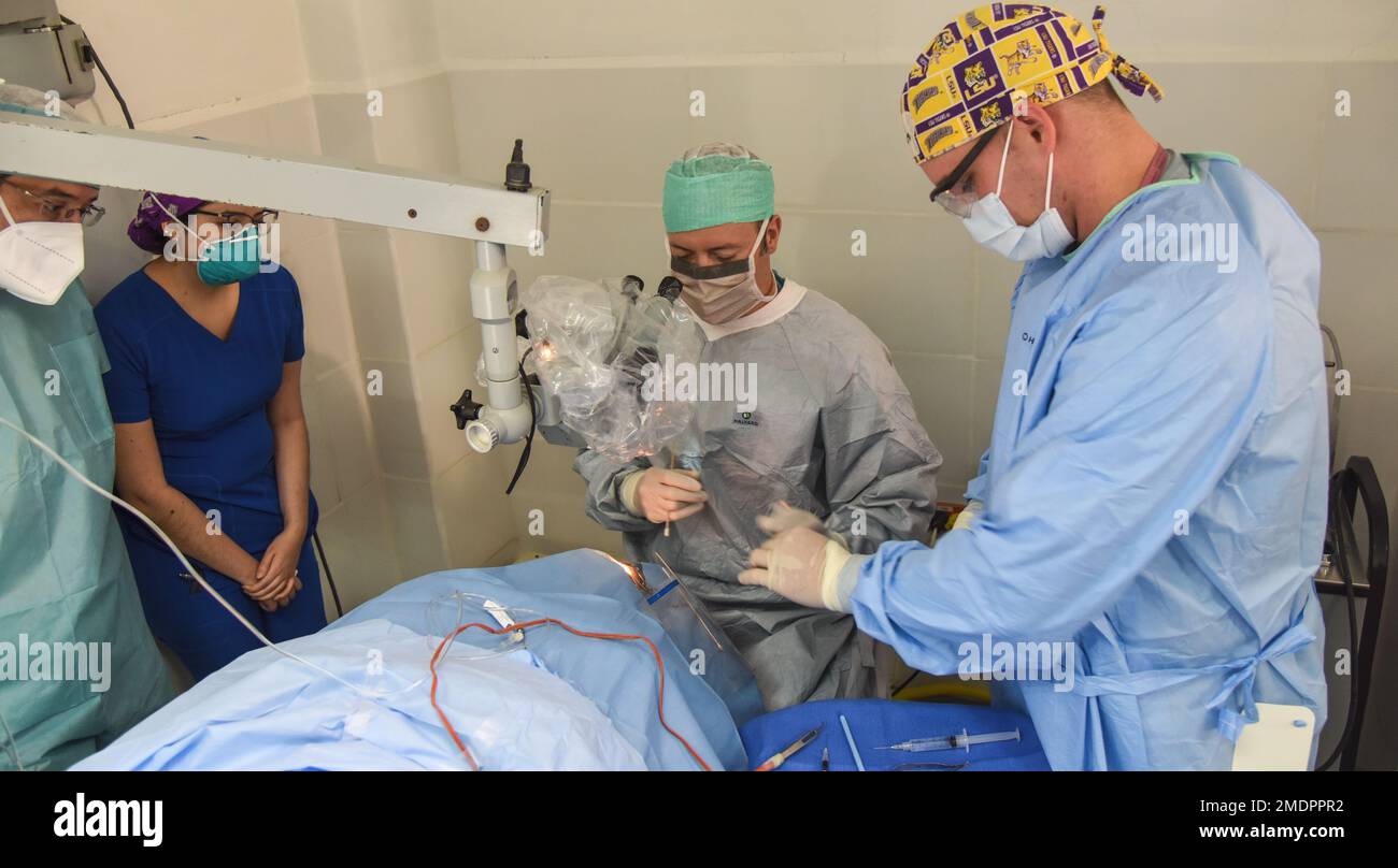 ÉTATS-UNIS Le lieutenant-colonel de la Force aérienne (Dr) Richard ...