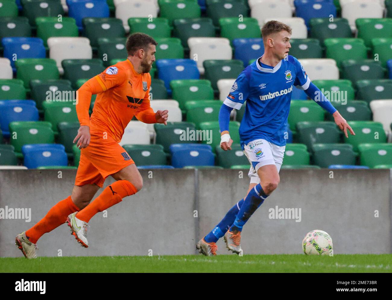 Andrew clarke joueur de linfield Banque de photographies et d’images à ...