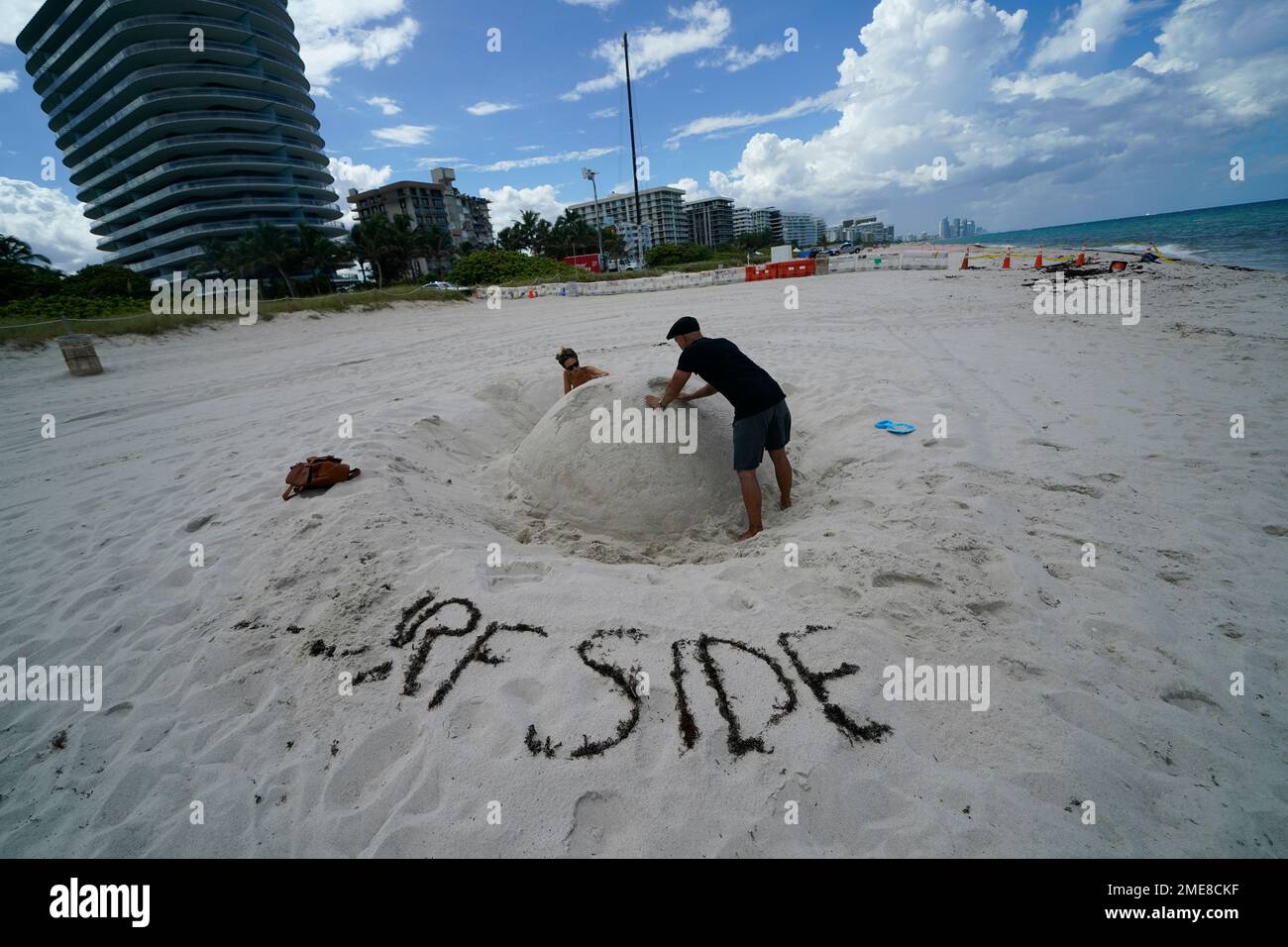 Erik Ravelo, right, an artist who owns The Illegal Studio, and Dhalgara ...
