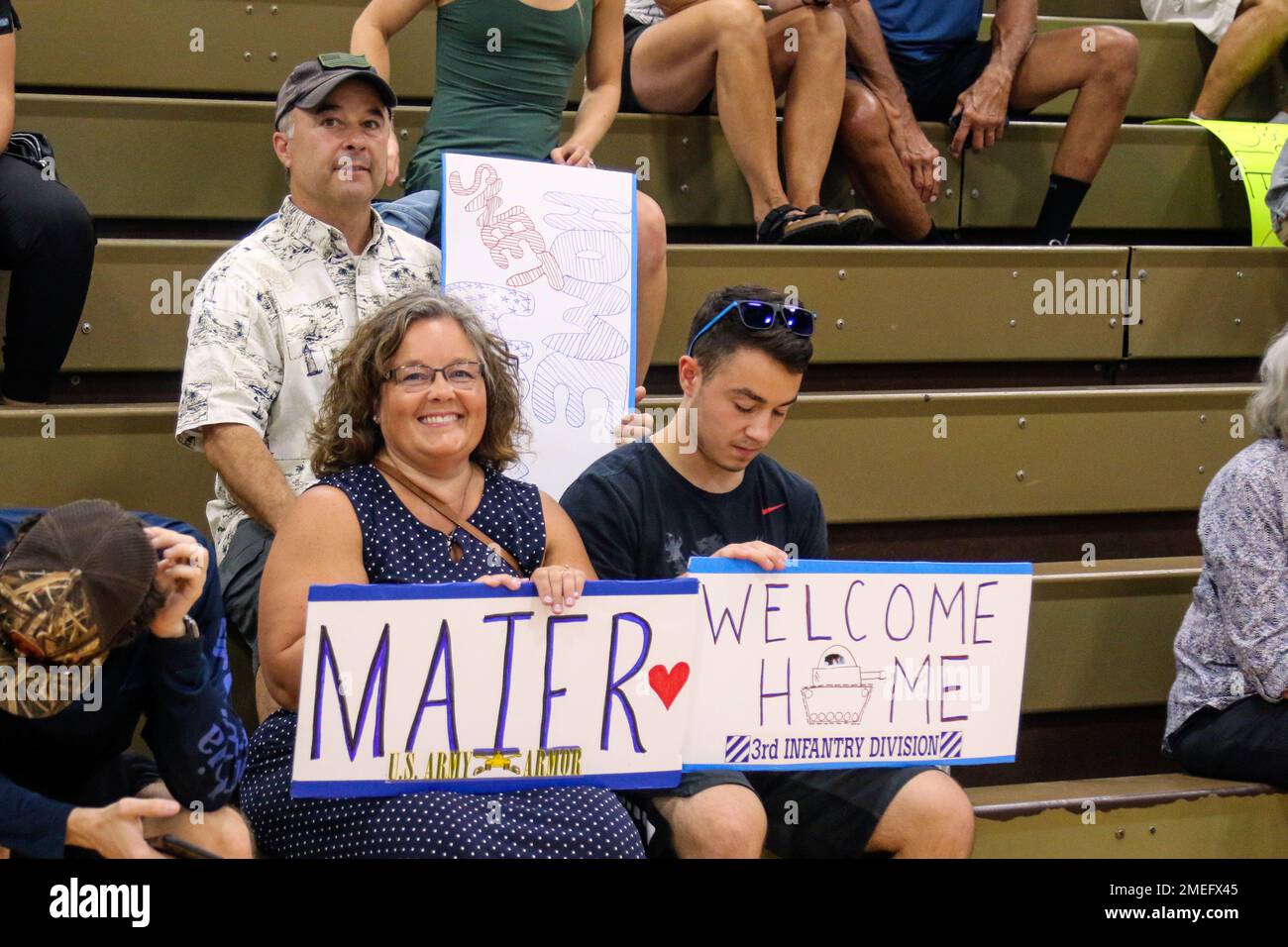 Les familles des soldats affectés au 1st Bataillon, 64th Armour ...