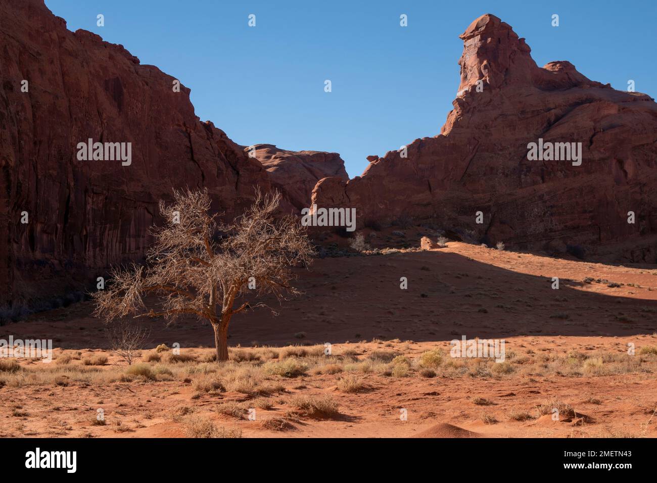 Monument Valley est un symbole emblématique du sud-ouest américain, qui ...