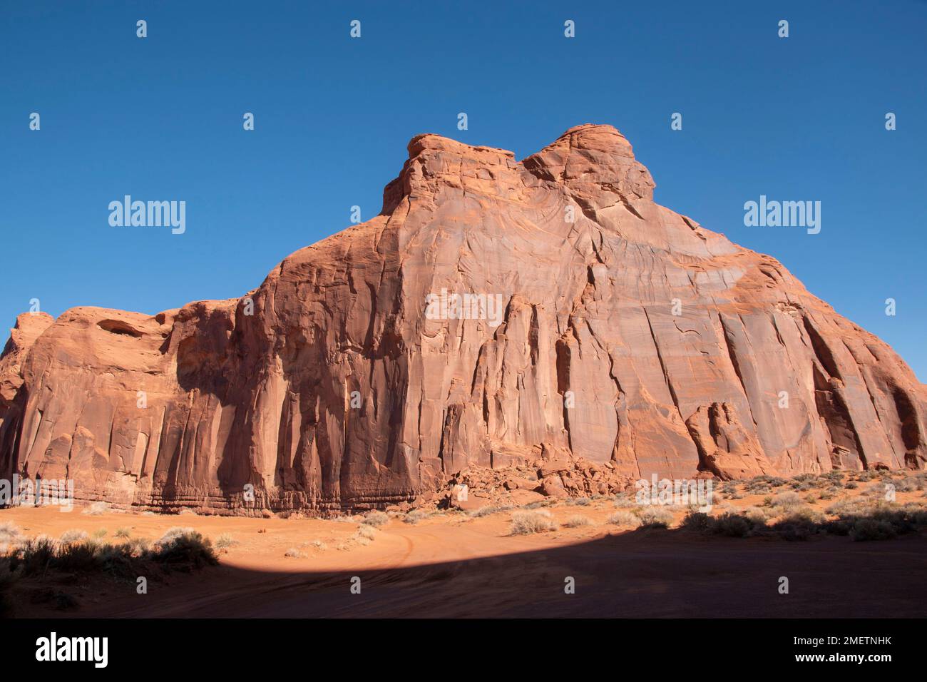 Monument Valley est un symbole emblématique du sud-ouest américain, qui ...