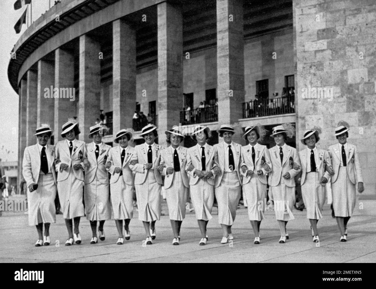 Ancien stade olympique Banque d'images noir et blanc - Alamy