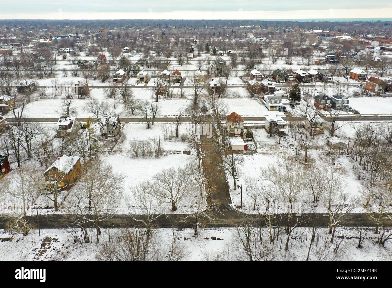 Detroit, Michigan - grandes sections de terres vacantes sont ...