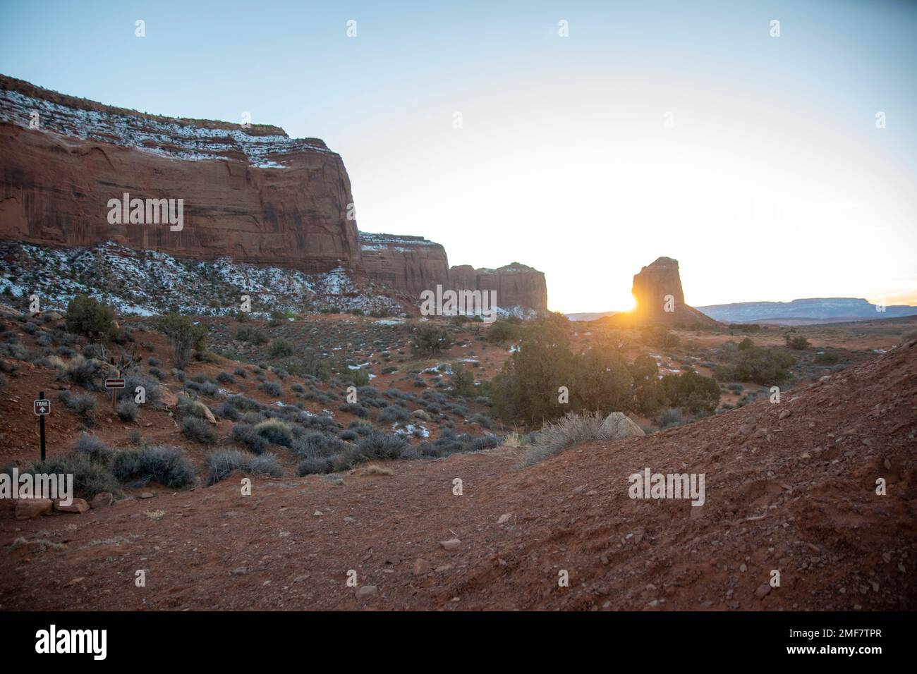 Monument Valley est un symbole emblématique du sud-ouest américain, qui ...