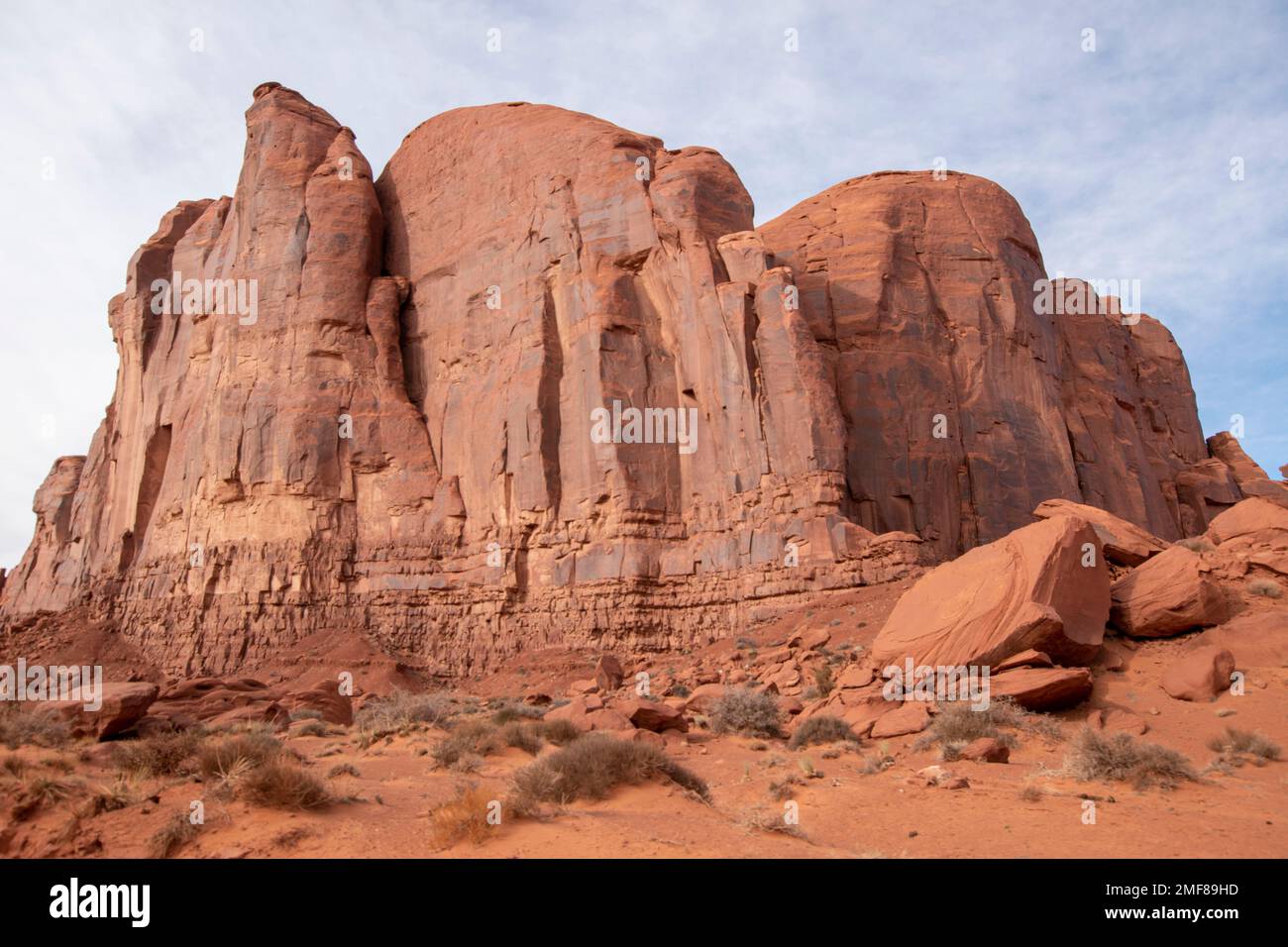 Monument Valley est un symbole emblématique du sud-ouest américain, qui ...