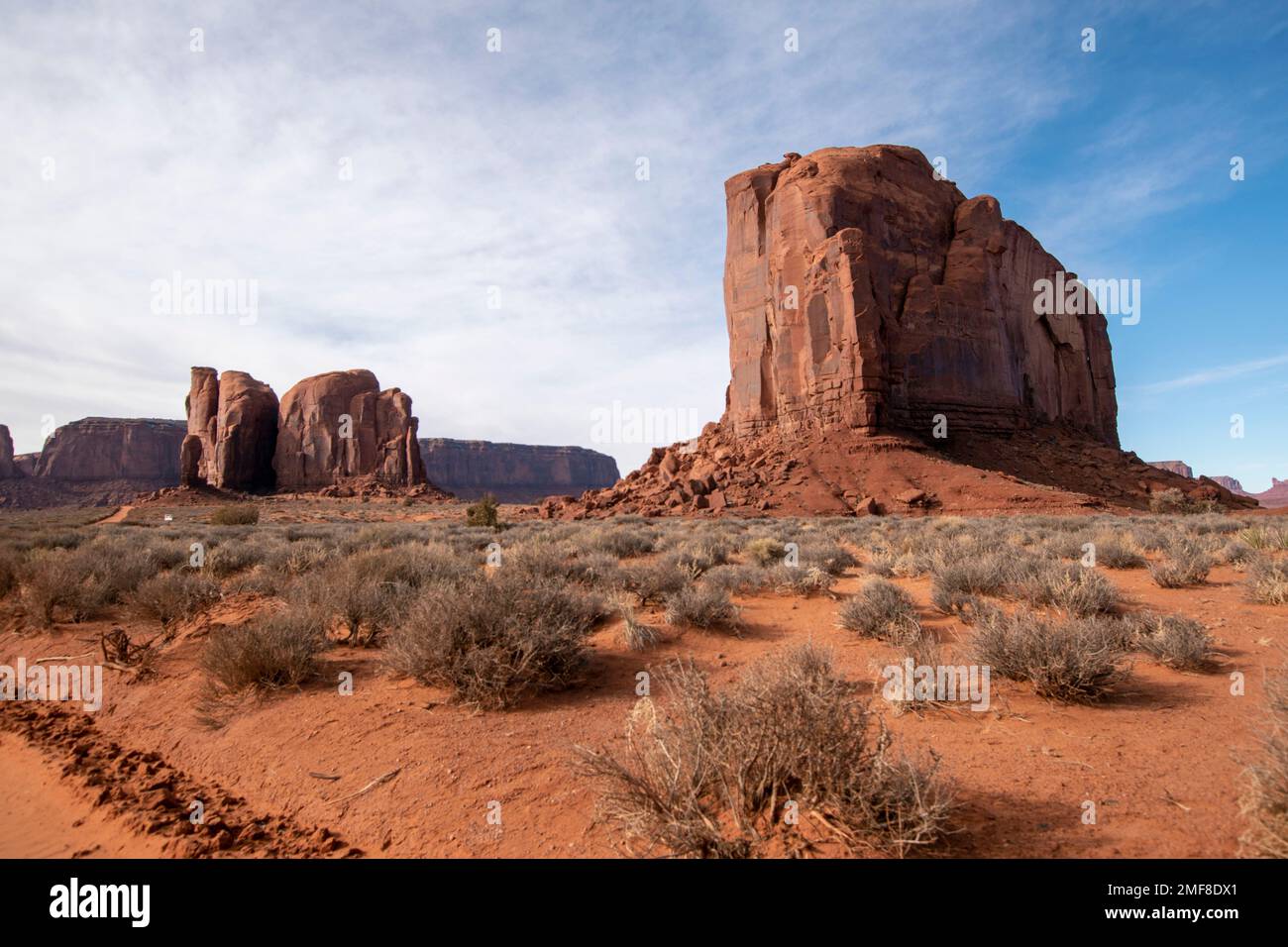 Monument Valley est un symbole emblématique du sud-ouest américain, qui ...