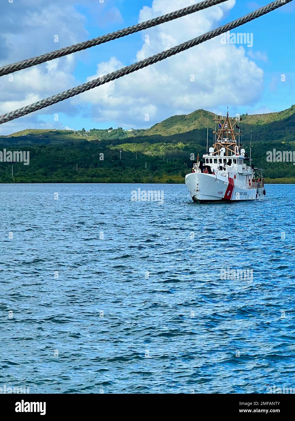L'équipage de l'USCGC Myrtle Hazard (WPC 1139) retourne à Guam le 18 ...
