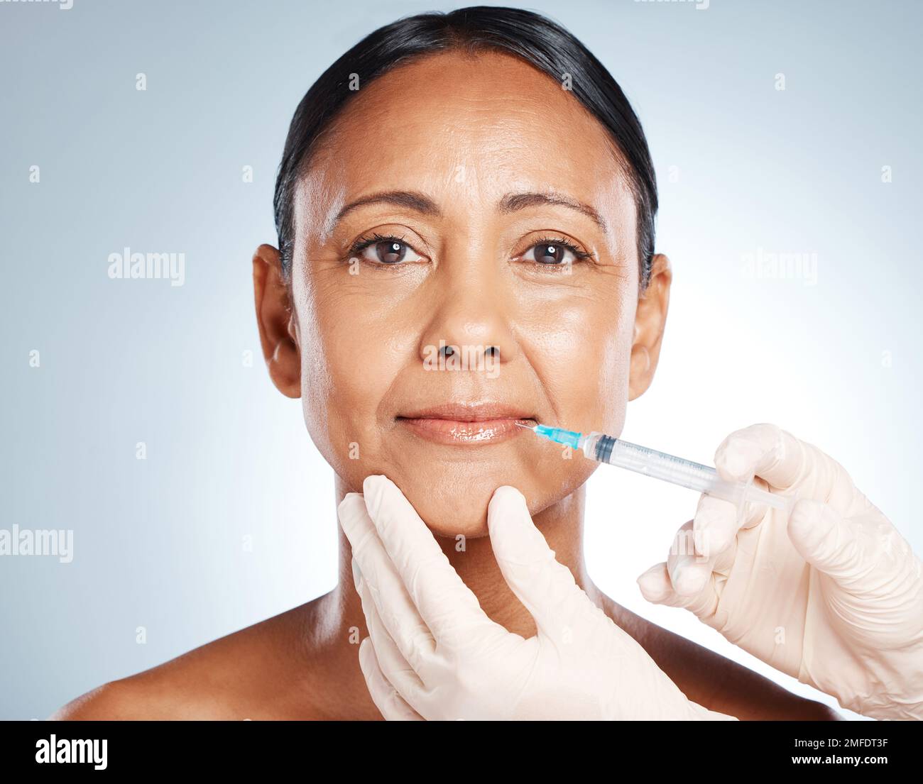 Injection, remplissage de lèvre et portrait de femme visage pour la ...