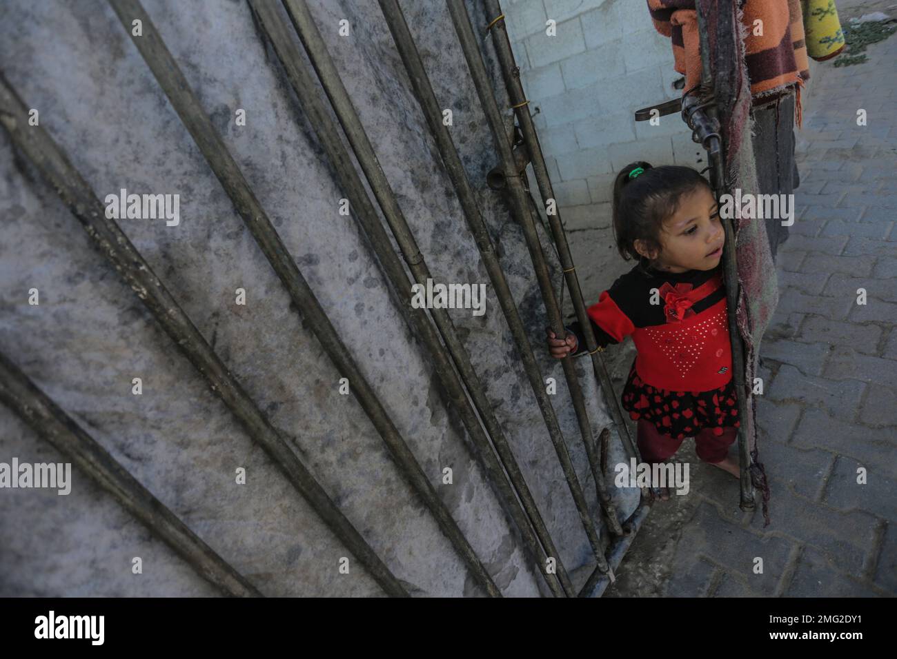 25 janvier 2023, Gaza, la bande de Gaza, Palestine : une fillette ...