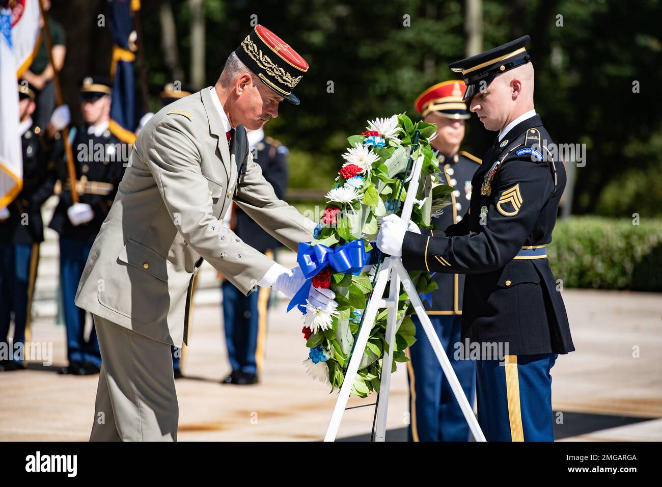 Le général Pierre Schill, chef d'état-major de l'armée française ...