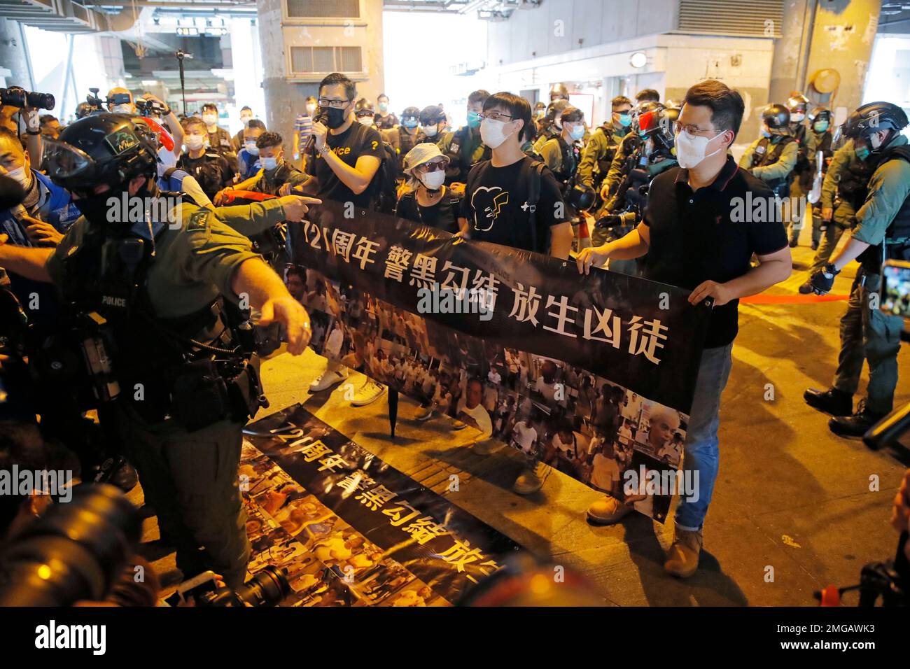 Pro-democracy lawmakers Lam Cheuk-ting, left, and Andrew Wan Siu-kin ...