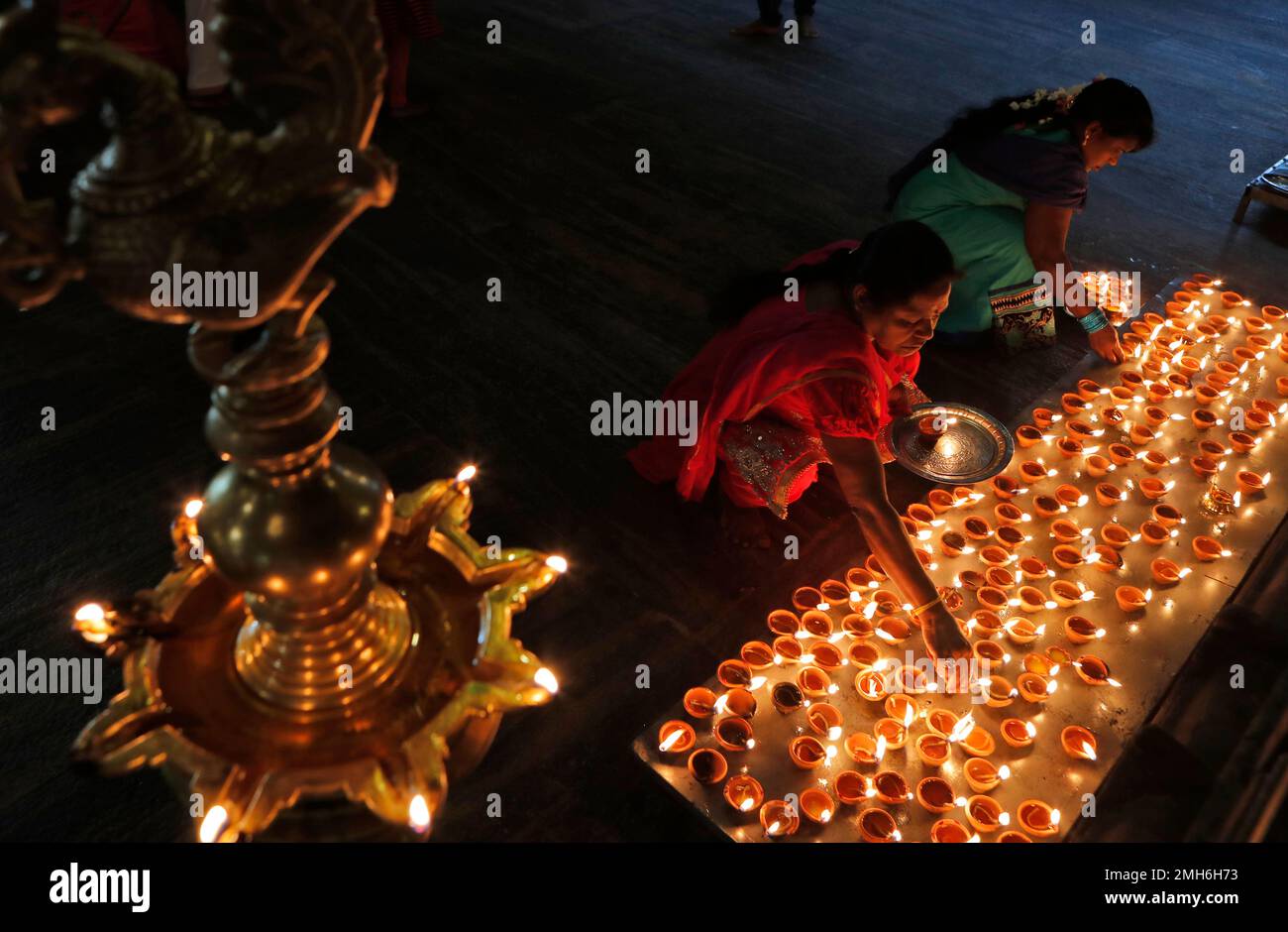 In this Jan. 15, 2020, photo, Sri Lankan ethnic Tamil Hindu devotees ...