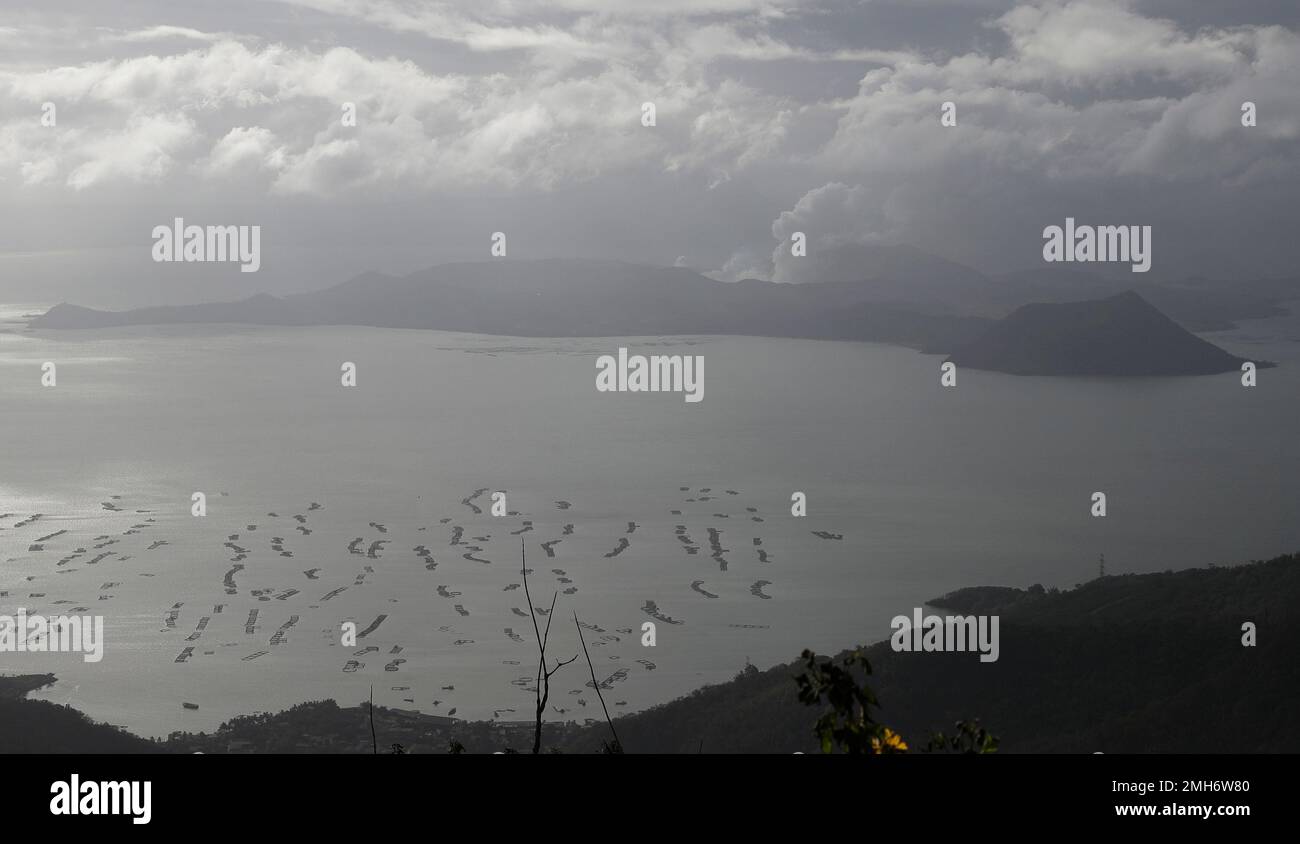 Taal volcano continues to spew ash as seen from Tagaytay, Cavite ...