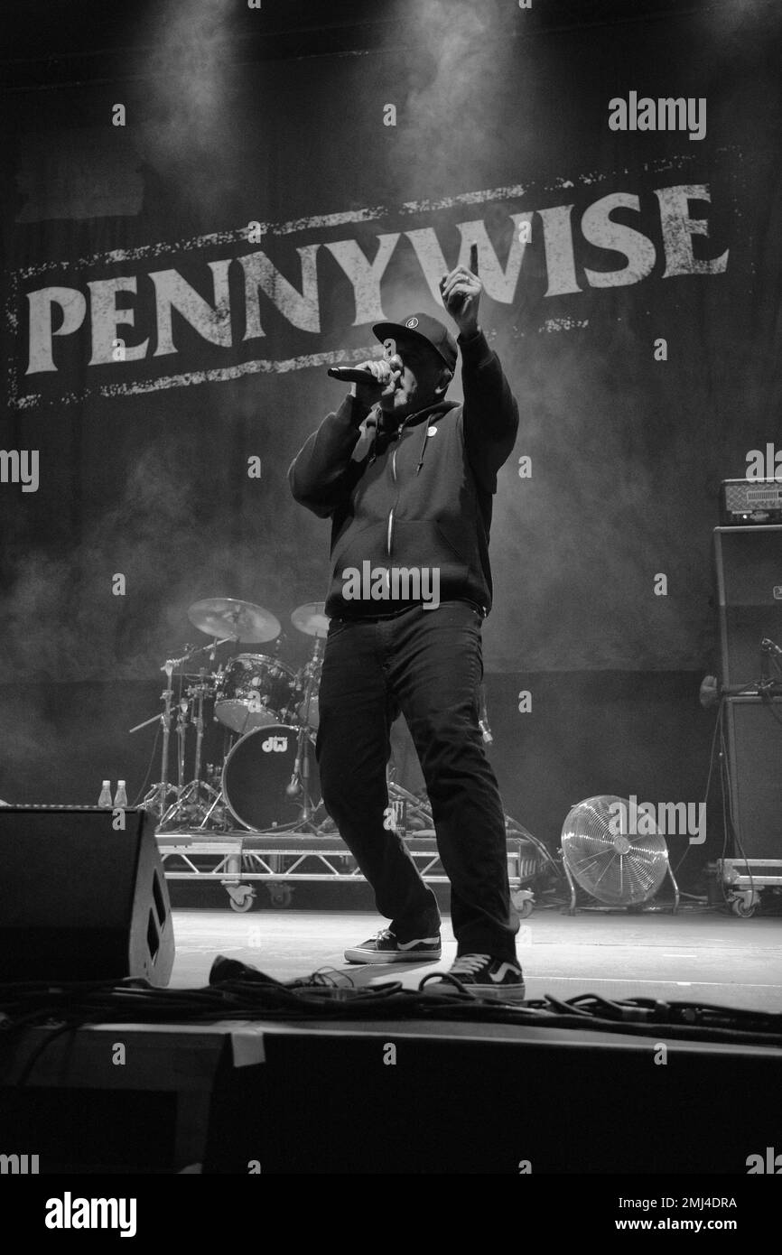 Pennywise performant Banque de photographies et d’images à haute ...