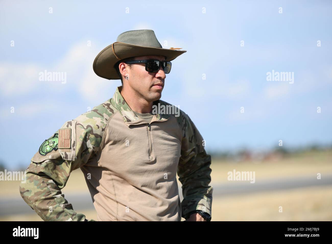 Le sergent d'état-major Tyler Carver, spécialiste de la survie, de l ...