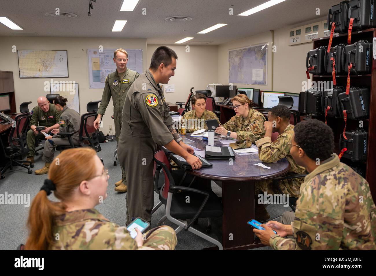 Cargo drop Banque de photographies et d’images à haute résolution - Alamy