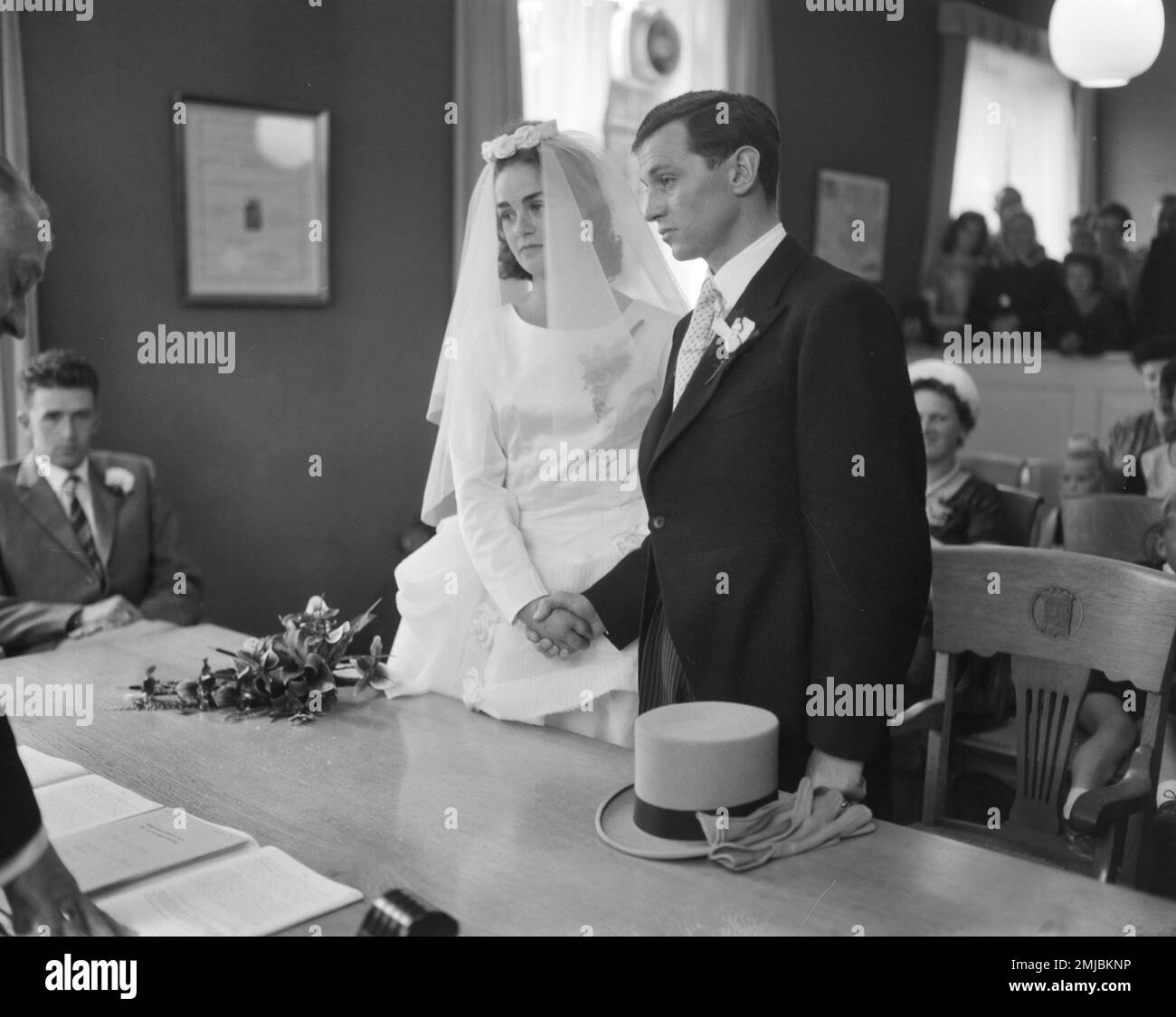 Mariage des année 1960 Banque d'images noir et blanc - Alamy
