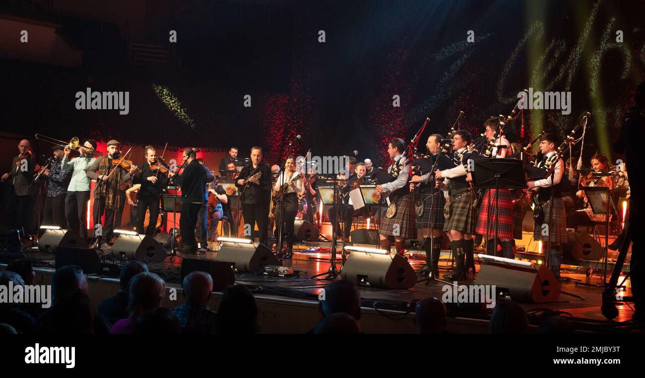 Glasgow, Écosse. 19 janvier 2023. La grande bande est composée de ...