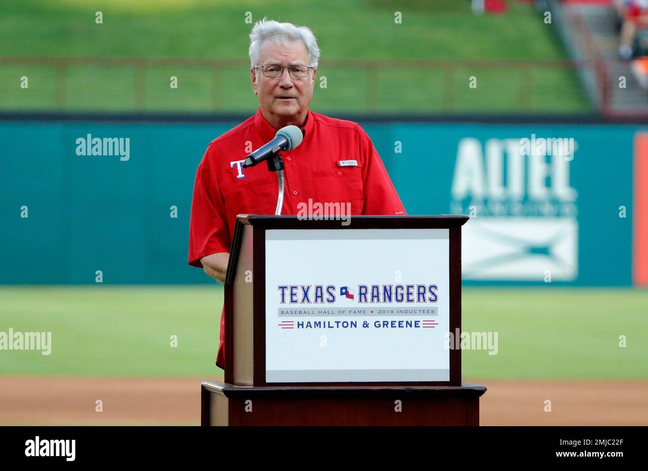 Former city mayor Richard Greene makes comments during a club hall of ...