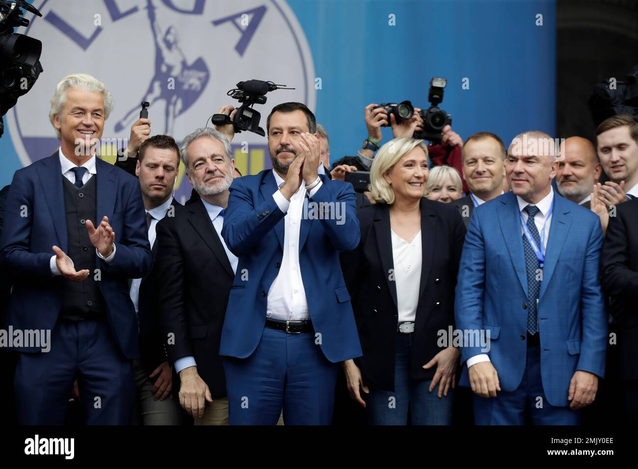 From left, Geert Wilders, leader of Dutch Party for Freedom, Gerolf ...