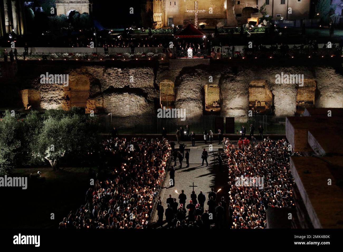 Pope Francis presides over the Via Crucis (Way of the Cross) torchlight ...