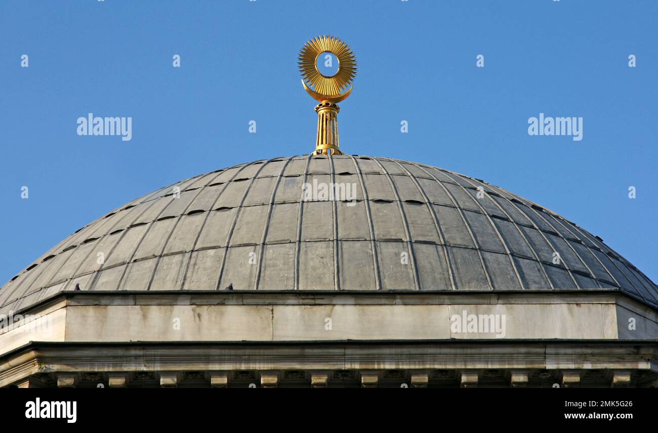 Sultan ii mahmut tomb Banque de photographies et d’images à haute ...