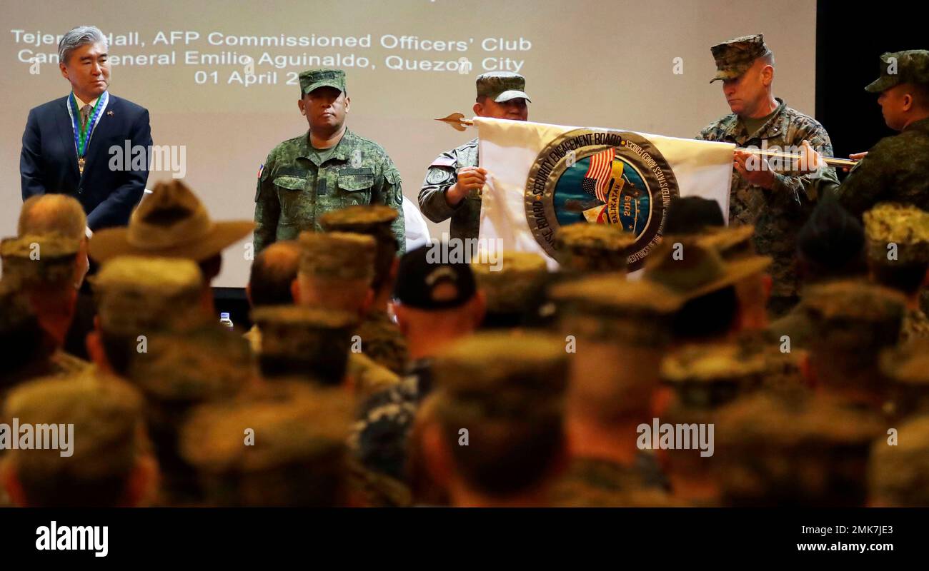 Philippine Armed Forces Southern Luzon Command Chief Lt. Gen. Gilbert ...