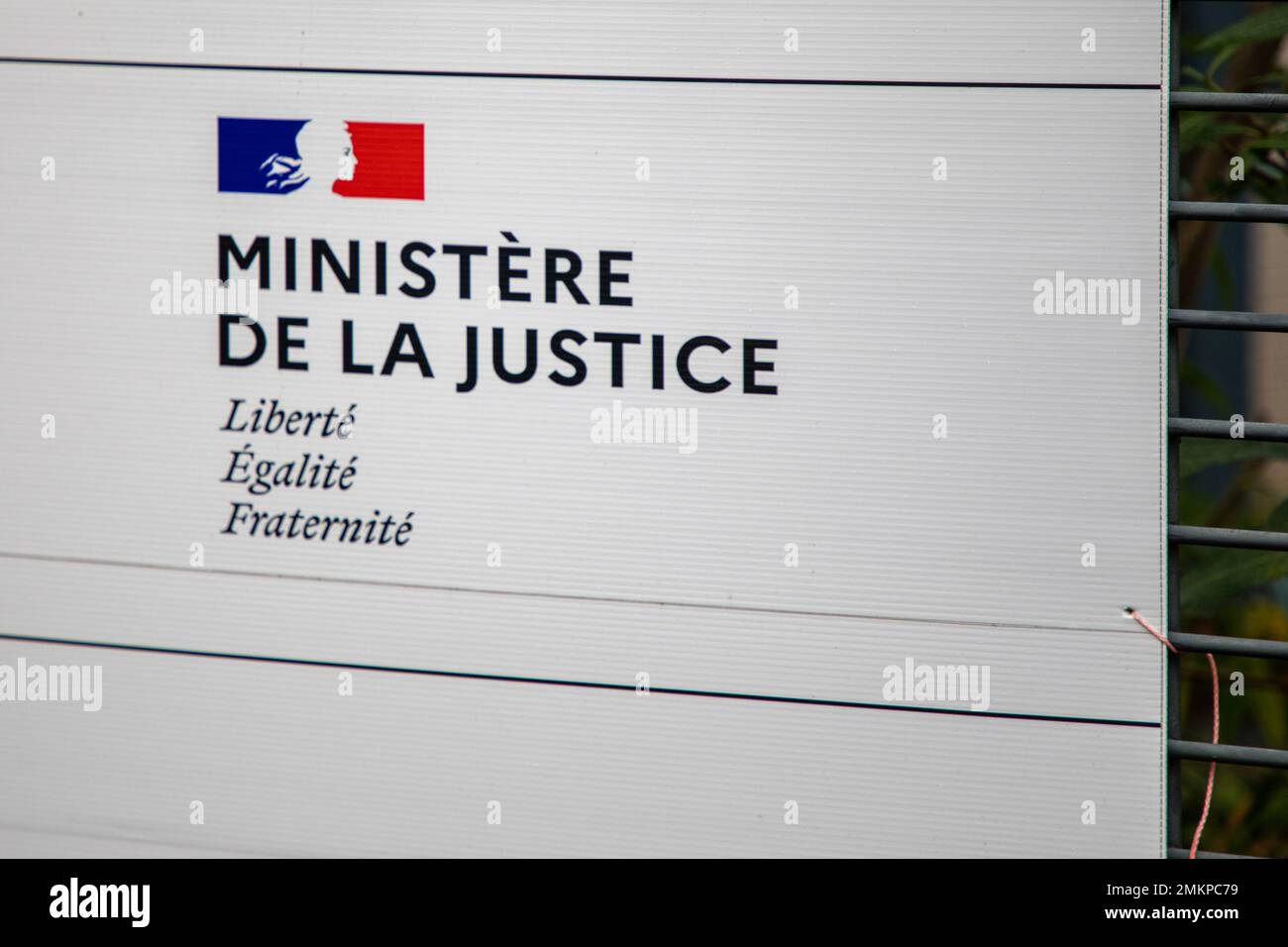 Bordeaux , Aquitaine France - 20 01 2023 : ministere de la justice ...