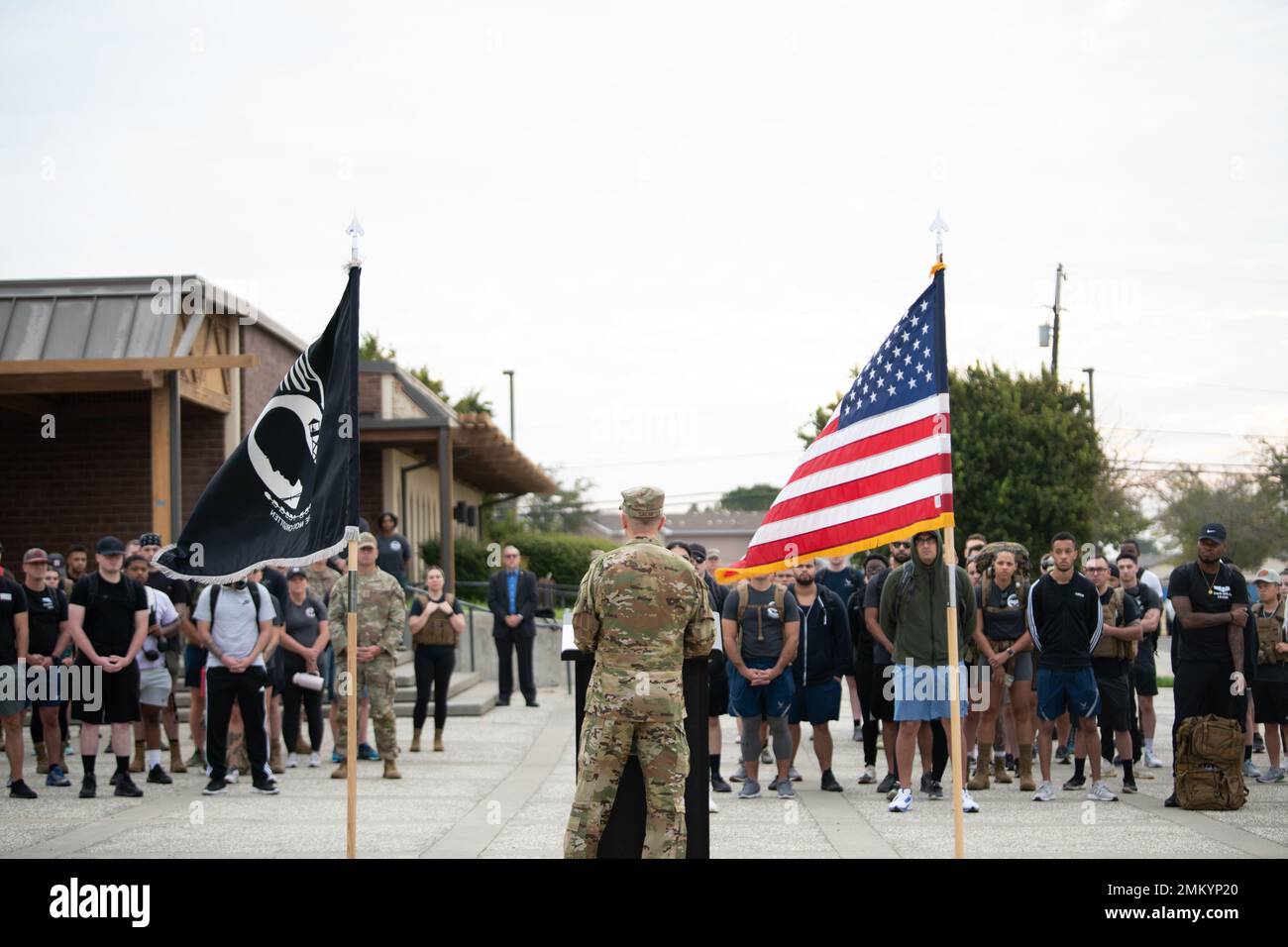 Le colonel Derek Salmi de la US Air Force, commandant de l'escadre de ...