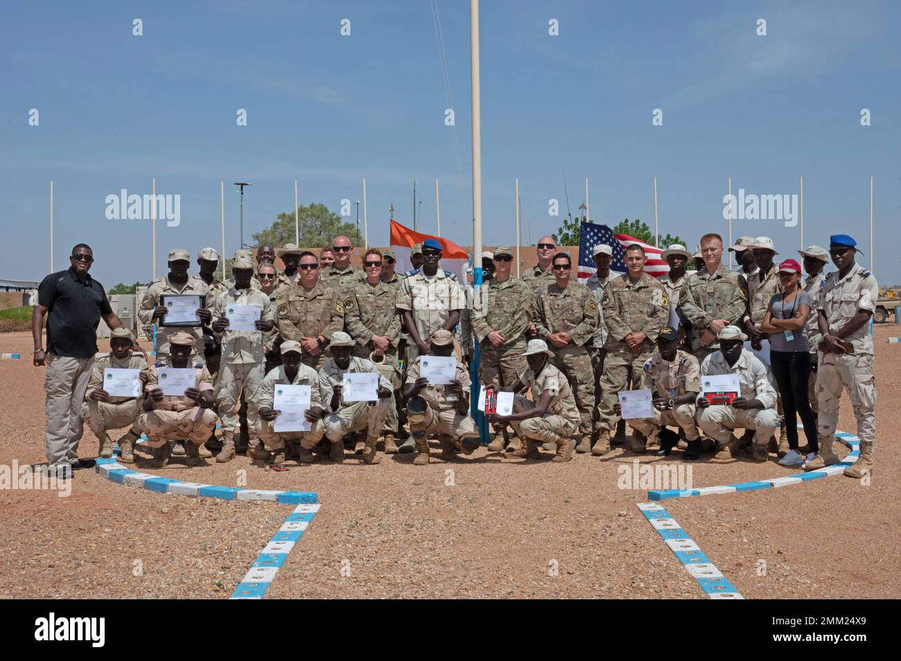 BASE AÉRIENNE NIGÉRIENNE 201, Niger - Twenty Niger Armed Forces, FAN ...