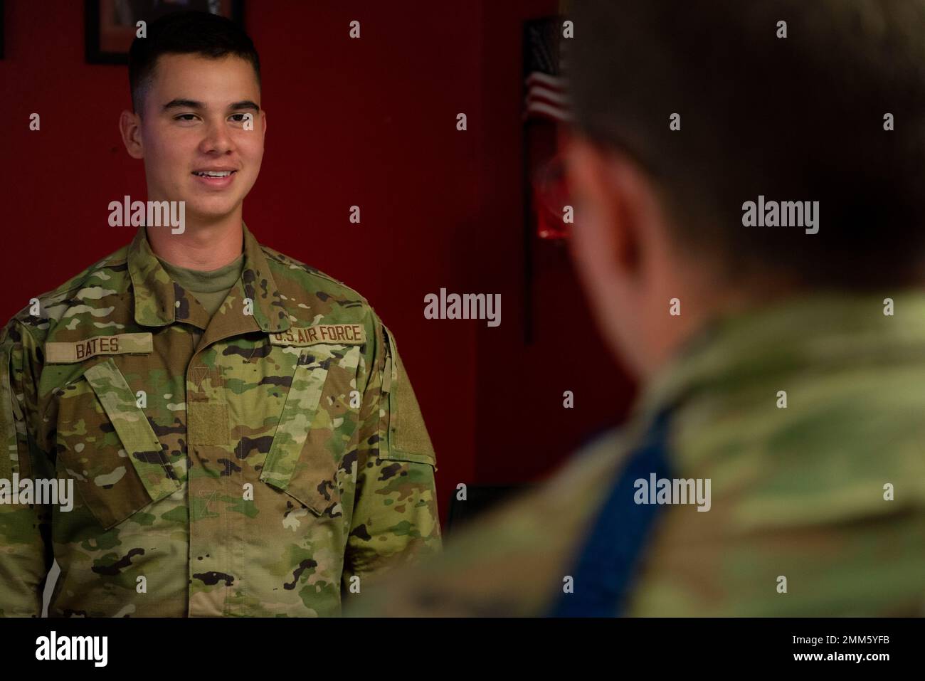 Paul Bates, un élève de l'escadron d'entraînement 312th de la U.S. Air ...