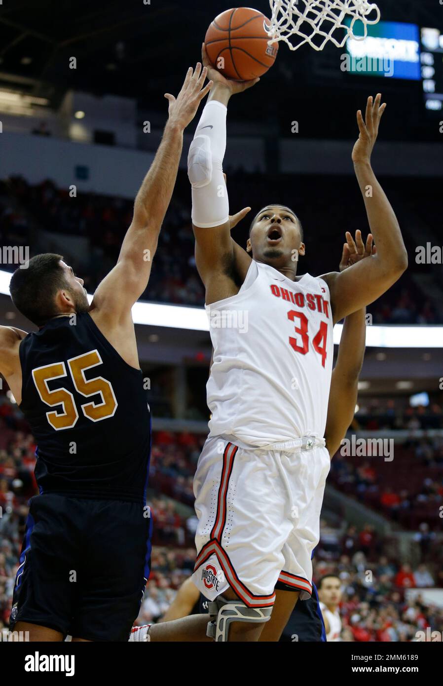 Ohio State forward Kaleb Wesson, right, goes up for a shot against ...