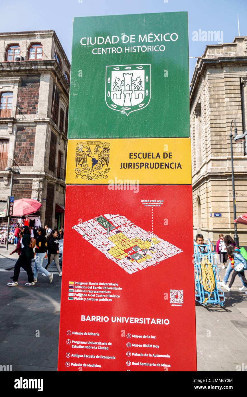 Mexico, centre historique Historico Centro, Peatonal San Ildefongo rue ...