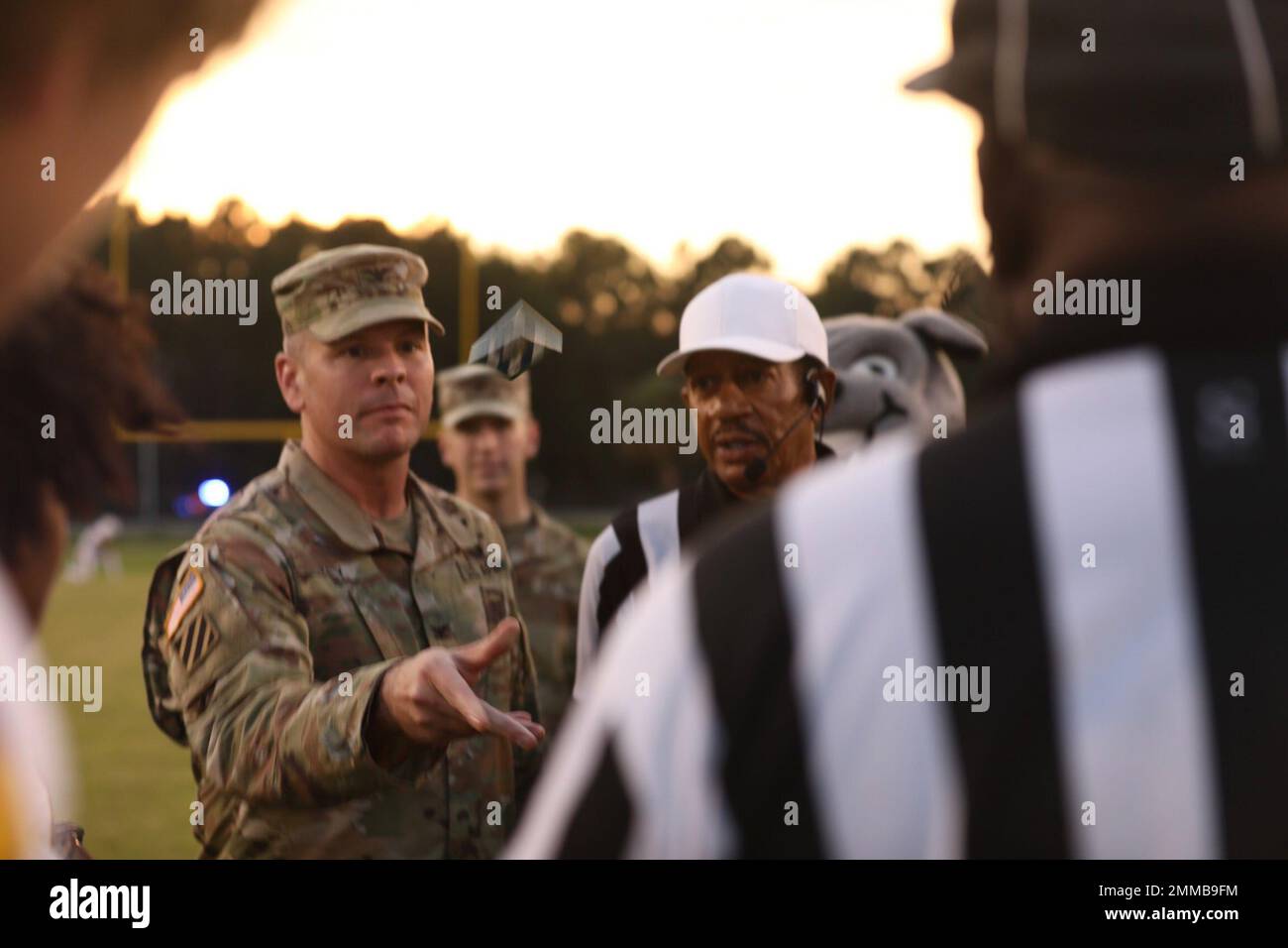 Le colonel David Key, commandant de la brigade de soutien de la ...