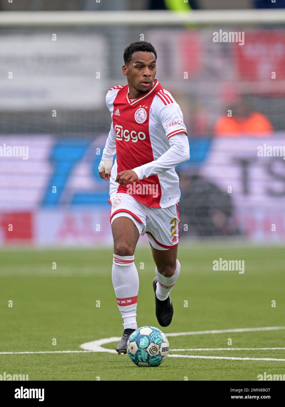 ROTTERDAM - Jurrien Timber of Ajax lors du match de première ligue des ...