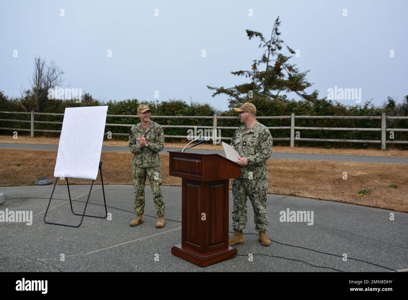 Cmdr. Jon Nelson, commandant du Theatre Undersea surveillance Command ...