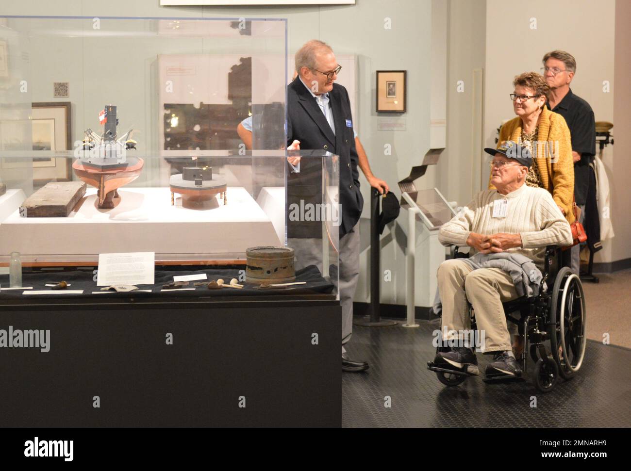 Norfolk (1 octobre 2022) Jim Beutte, un des docs du Musée des bénévoles ...