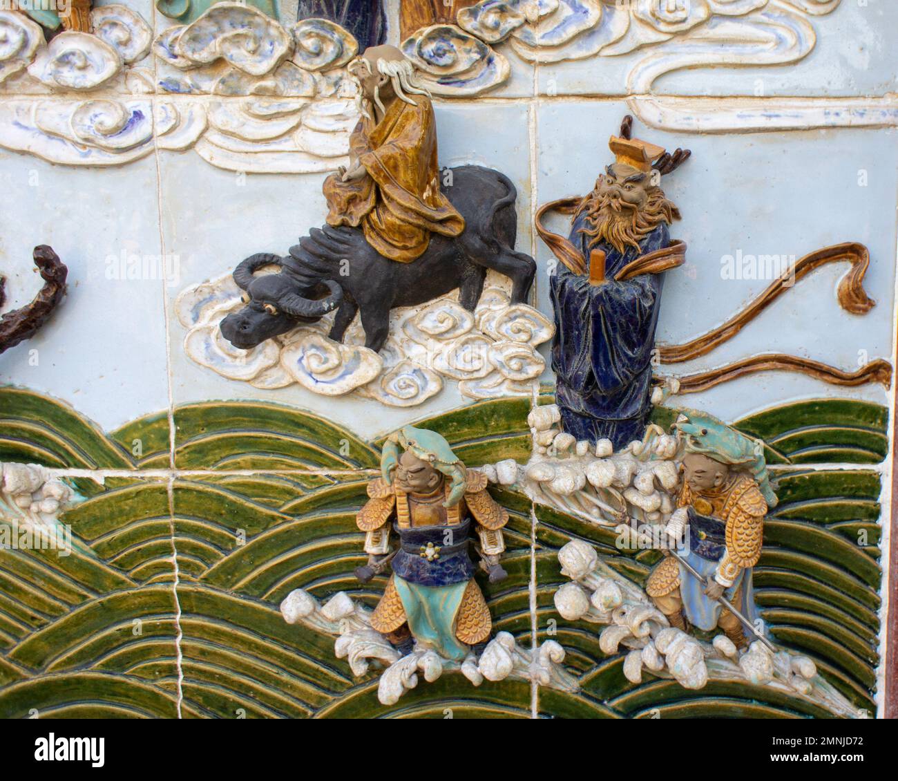 Détails de la murale montrant des scènes avec différents immortels ...