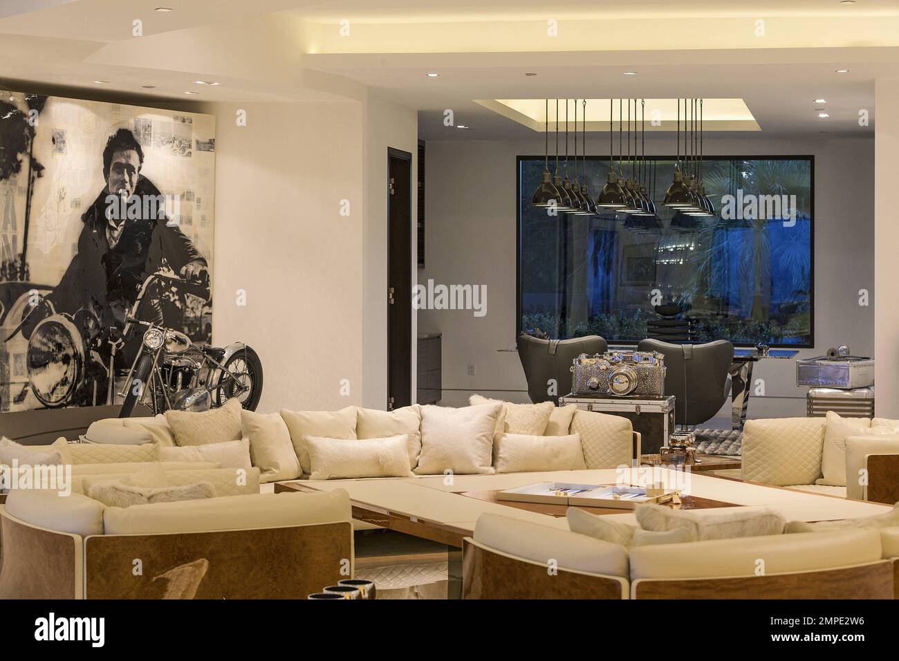 C'est l'incroyable 85M $ dollar Beverly Hills domaine à flanc de ...