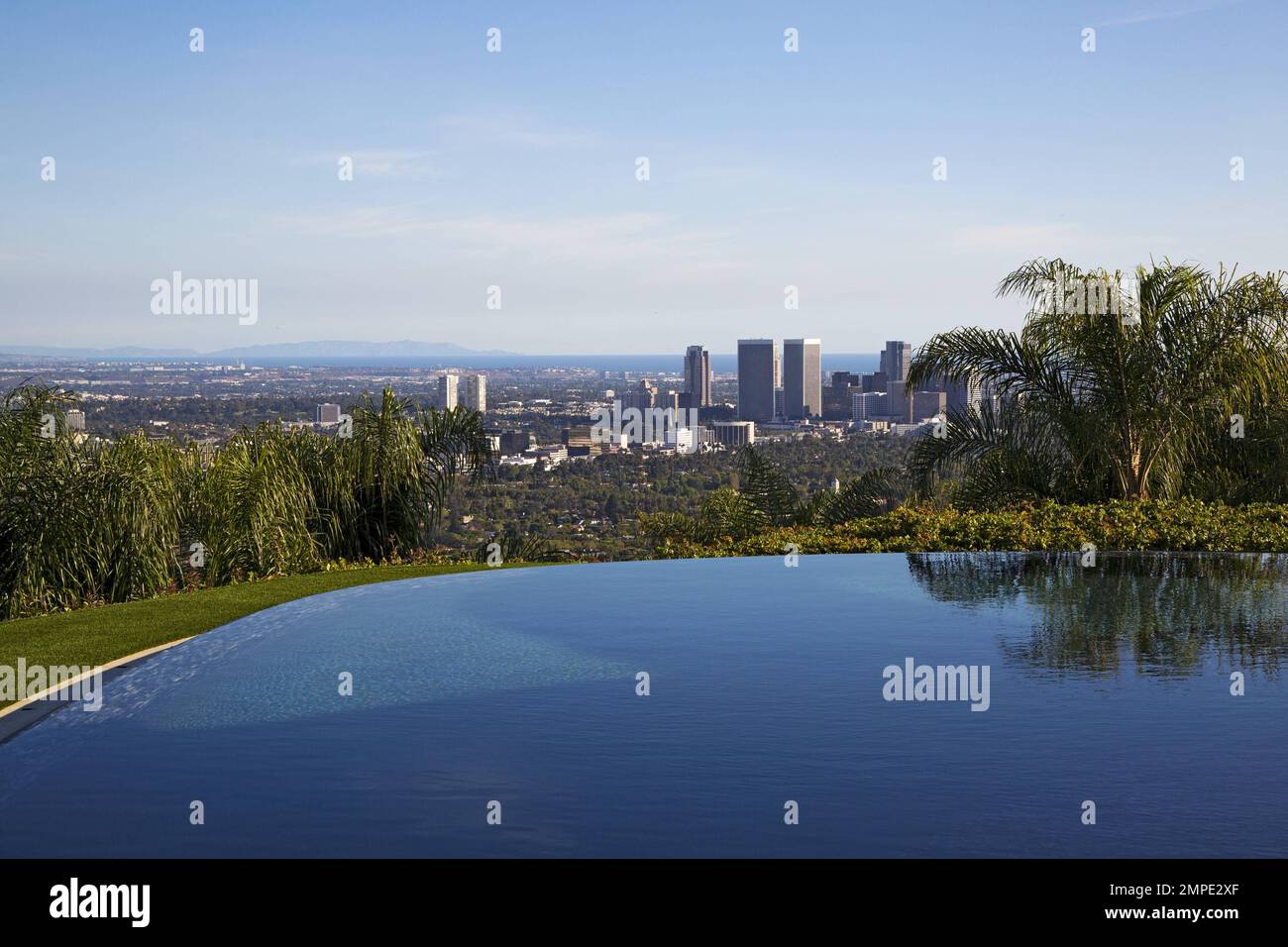 C'est l'incroyable 85M $ dollar Beverly Hills domaine à flanc de ...