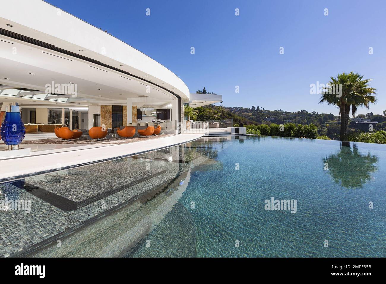 C'est l'incroyable 85M $ dollar Beverly Hills domaine à flanc de ...
