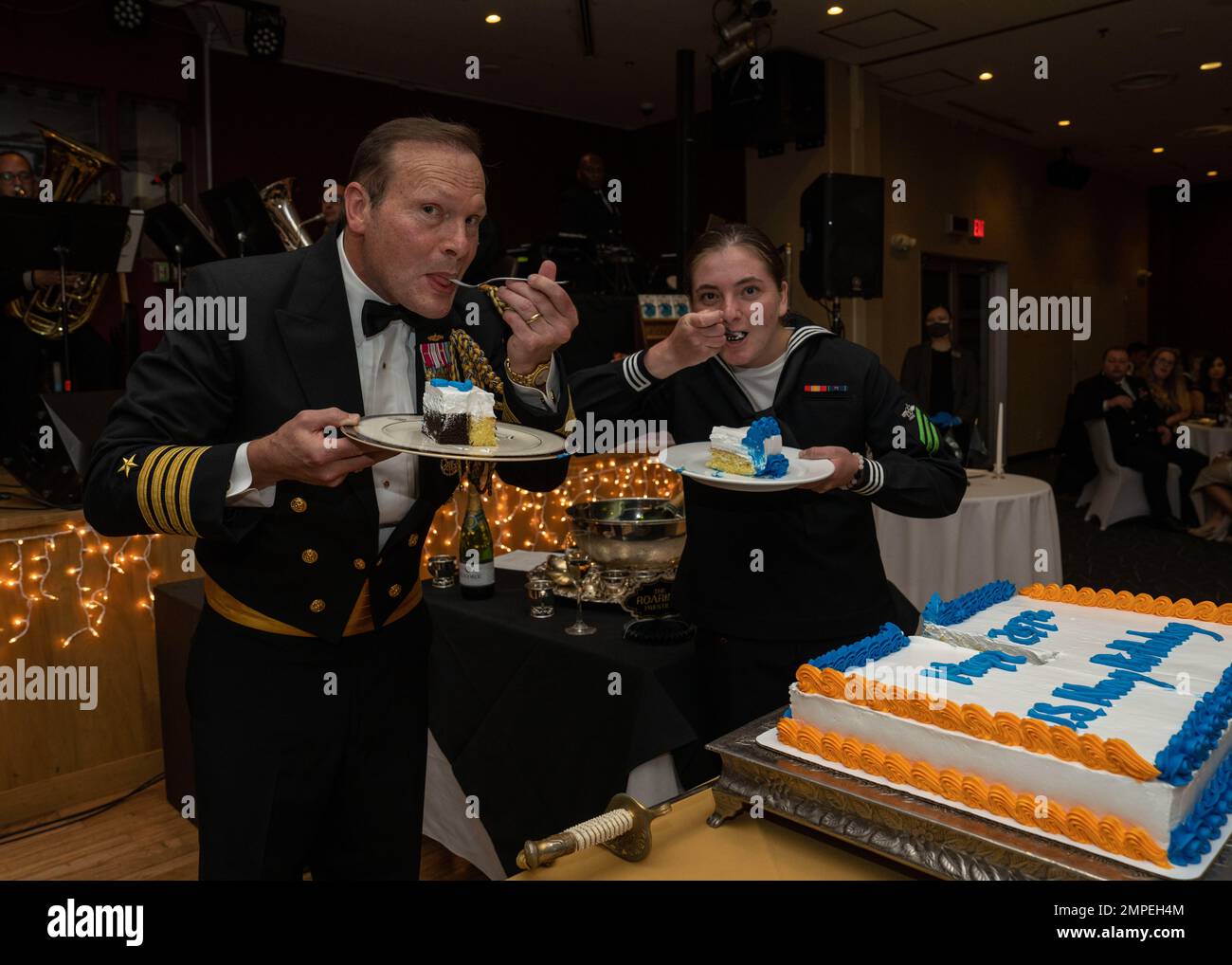 221013-N-FN963-1111 INSTALLATION AÉRIENNE NAVALE ATSUGI, JAPON (OCT 13 ...