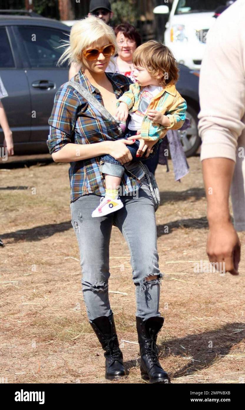 Christina Aguilera et sa famille, dont son mari Jordan, son fils Max et ...