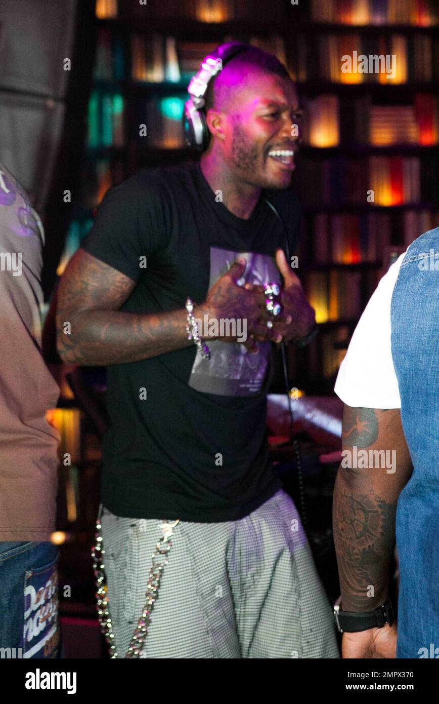 GRÈCE À L'EXTÉRIEUR - le footballeur français Djibril Cisse est ...