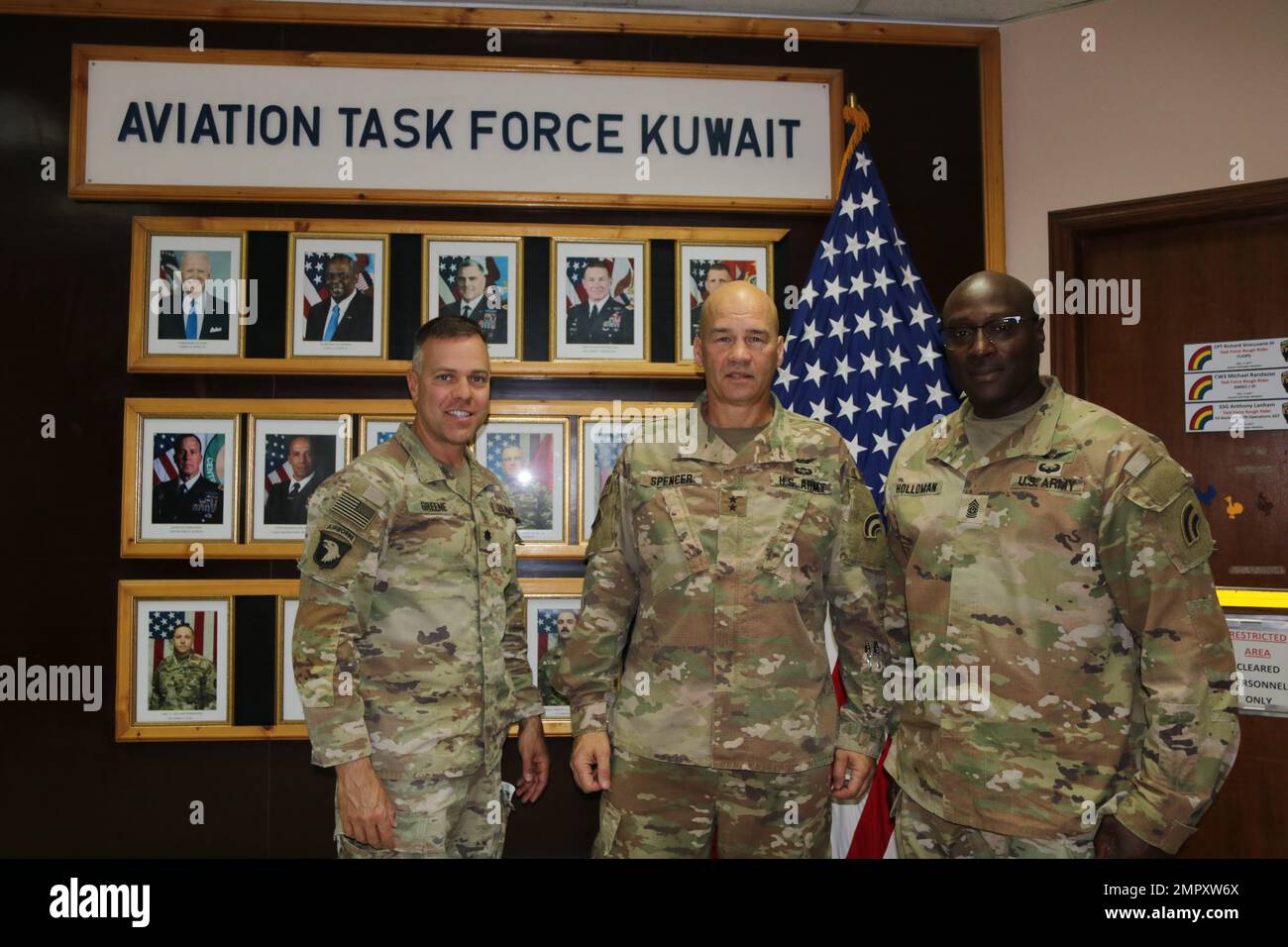 ÉTATS-UNIS Le général de brigade Thomas F. Spencer, commandant de la division d'infanterie 42nd ...