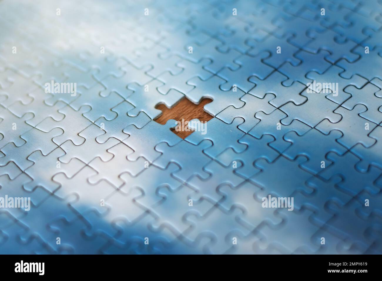 La pièce manquante du puzzle du ciel, le concept de terminer un gros ...