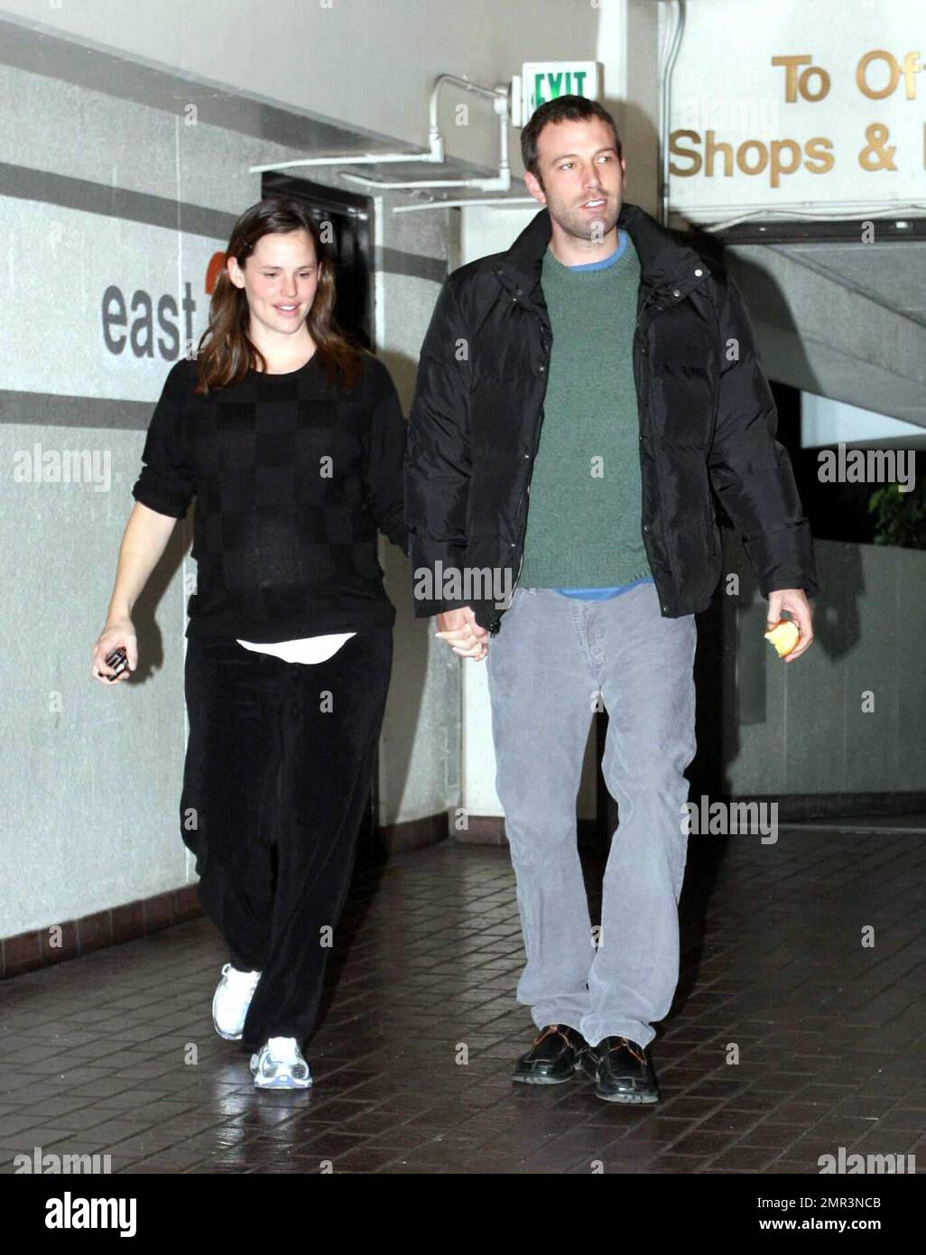 Une très enceinte Jennifer Garner et son mari Ben Affleck ont été vus ...