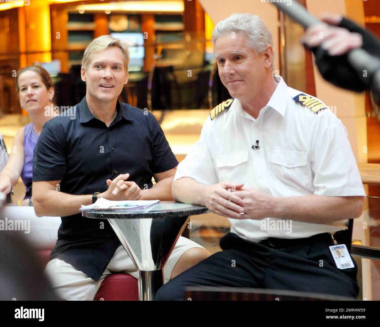 - Sam Champion et Melissa Rycroft dévoilent le plus grand paquebot de ...