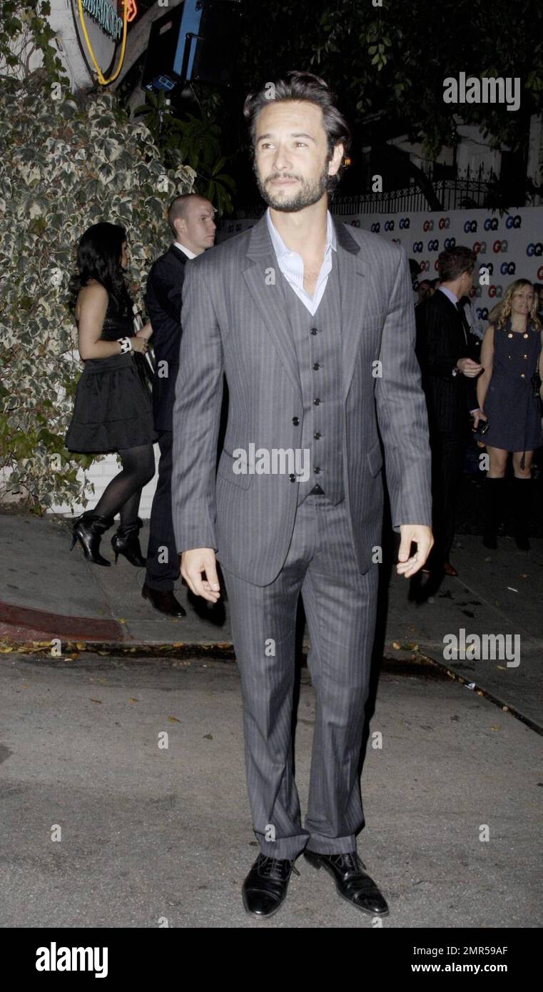 Rodrigo Santoro assiste à la cérémonie hommes de l'année du magazine ...